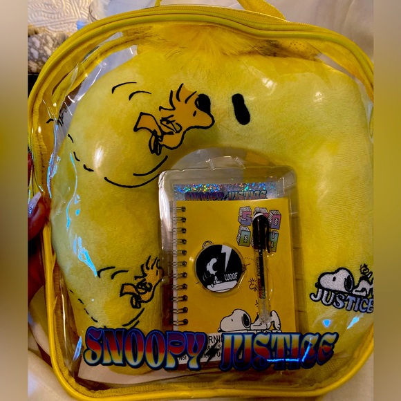 Justice | Accessories | Nwt Kids Girls Snoopy Justice 6pc Travel Bag ...